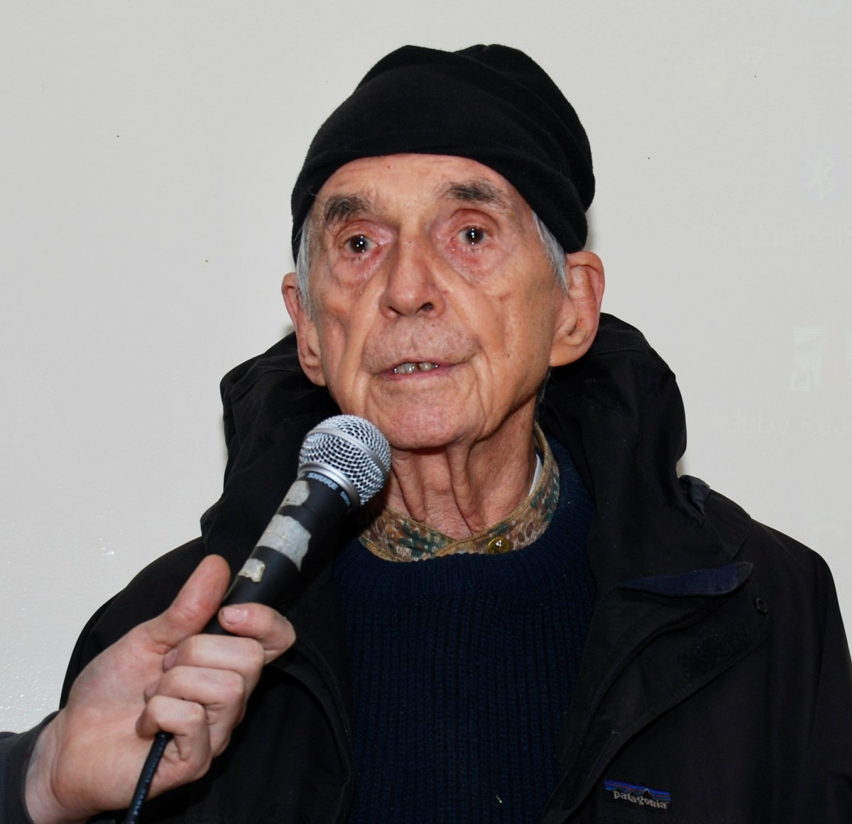 Advent Credo Of Fr. Daniel Berrigan – Interrupting the Silence